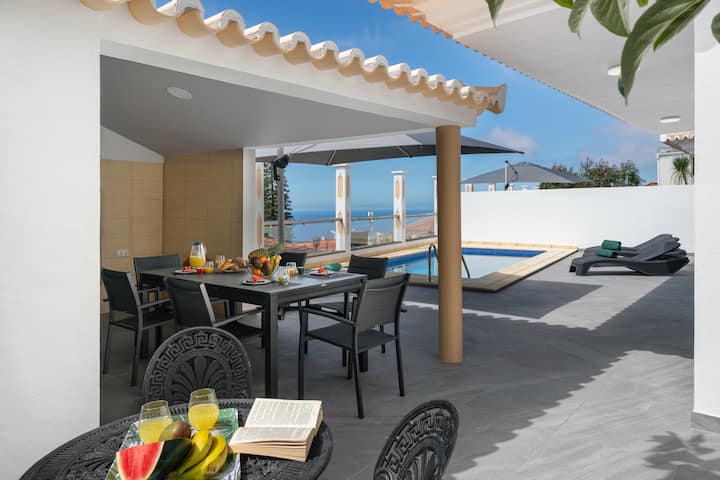 Amazing Sea Views Over Funchal | Atlantic Sunrise - Madeira