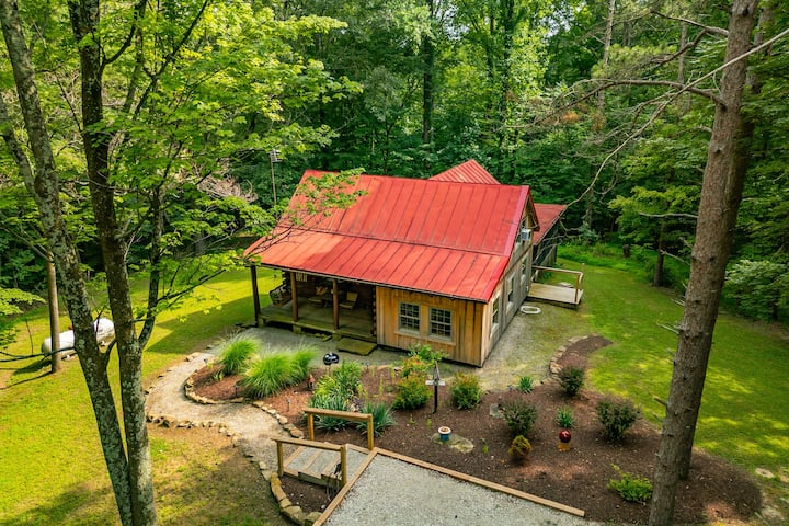 Cabin In The Pines - Nashville, IN