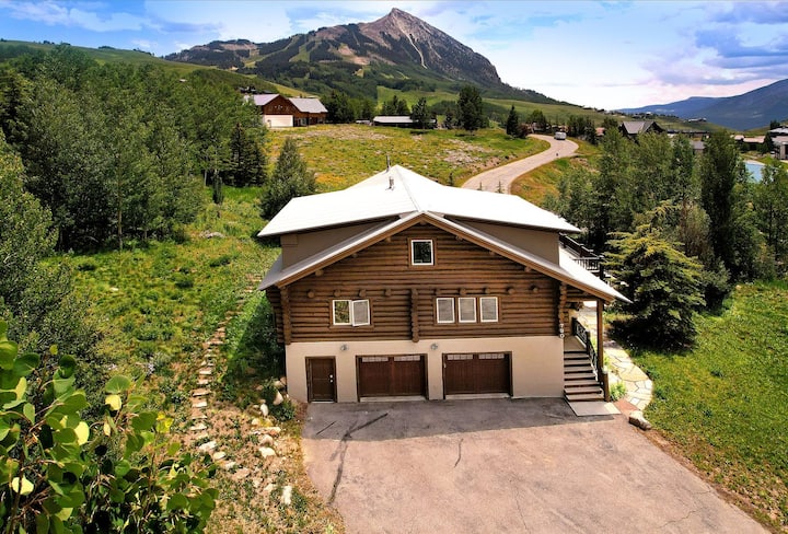 "The Lodge" 5bd/5ba, Hot Tub, Pet Friendly! - Colorado