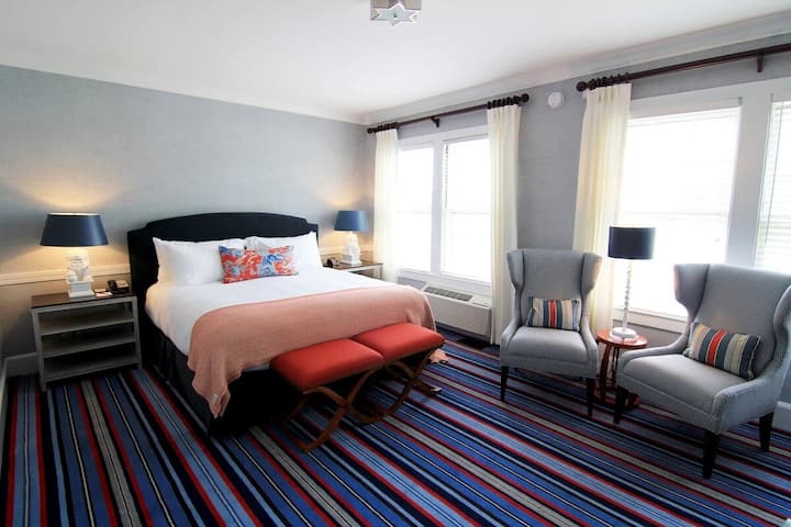 Peaceful Stay Right In The Heart Of Kennebunkport - Kennebunkport, ME