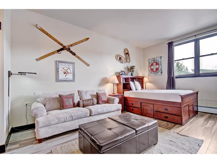 Premium Studio Condo | Mountain Decor - Breckenridge, CO