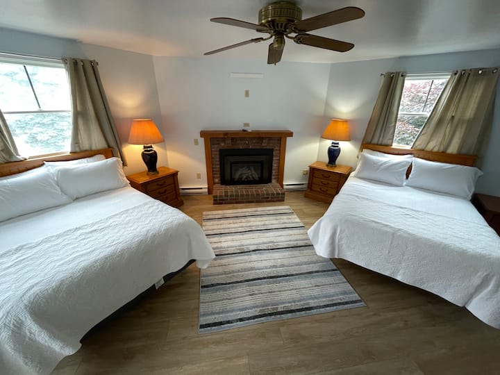 Quiet, Central Dog-friendly Apartment With Parking - Provincetown, MA