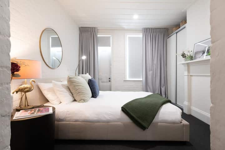 Inner-city Townhouse With Free Parking & Wifi - Launceston