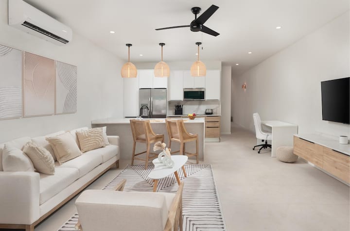 Porters Luxury Home, Beach Club Access, Pool & Bbq - Barbade
