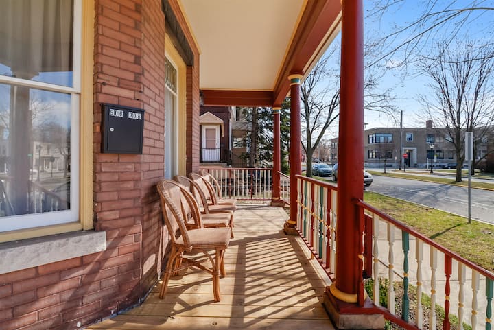 Blarney Bungalow | Renovated Downtown Charmer - Michigan City