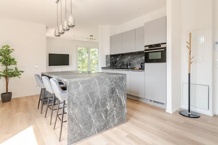 *Top* Luxury Penthouse Apartment - Mönchengladbach