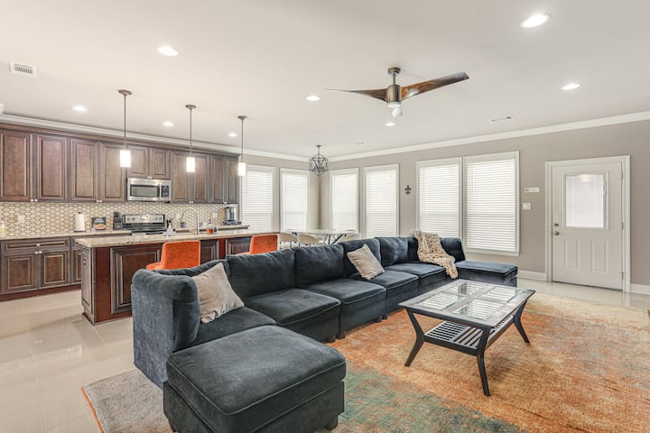 Arabi Home W/ Deck: 7 Mi To Downtown New Orleans! - United States