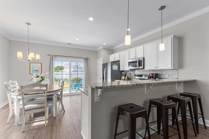 Seaside Villas 56- Pet Friendly Townhome - Atlantic Beach, NC