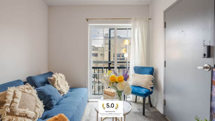 Modern 3br In Griffintown - Montreal