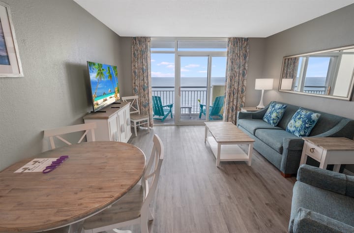 King Bed I Direct Ocean Front View! - North Myrtle Beach, SC