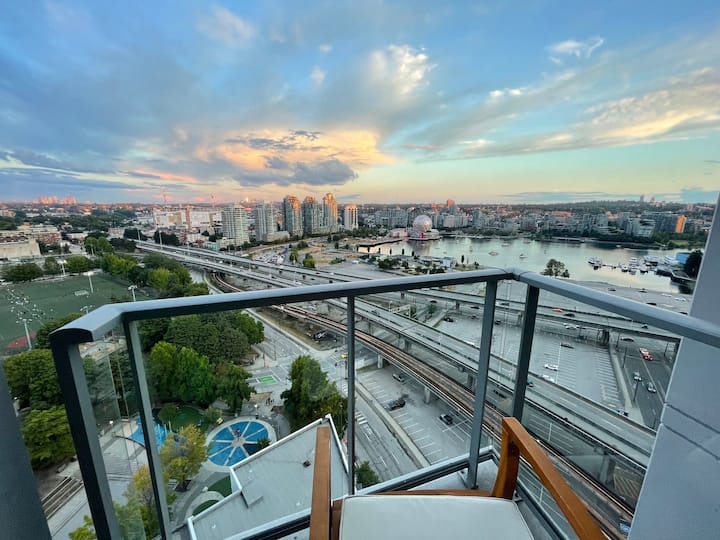 Cozy Suite With Stunning View, Ac And Parking - Vancouver