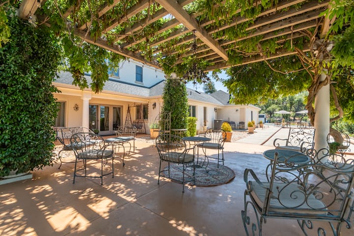 La Conac- Luxury Tuscan Inspired Home In Murphys - Murphys, CA