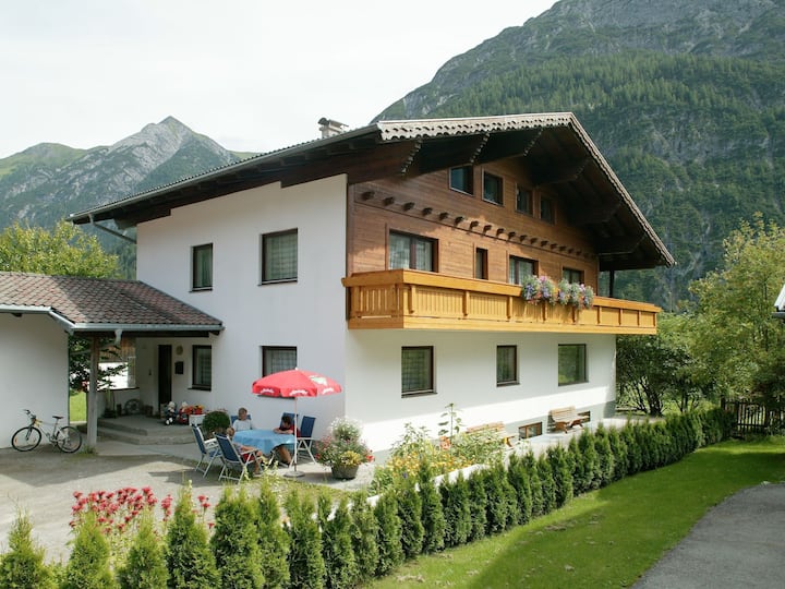 Maison à Holzgau Proche Snowworld Ski - Holzgau