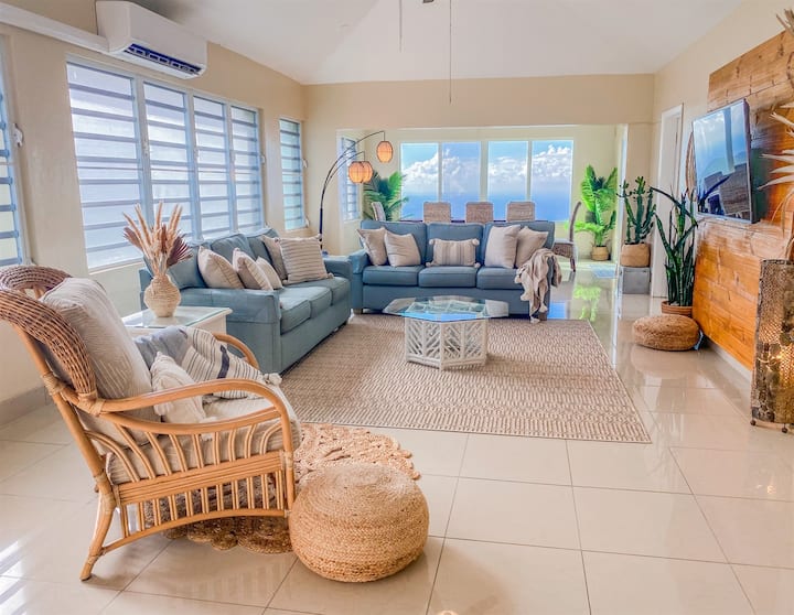 Balcony Views - Central Location - Quiet Community - Saint Thomas