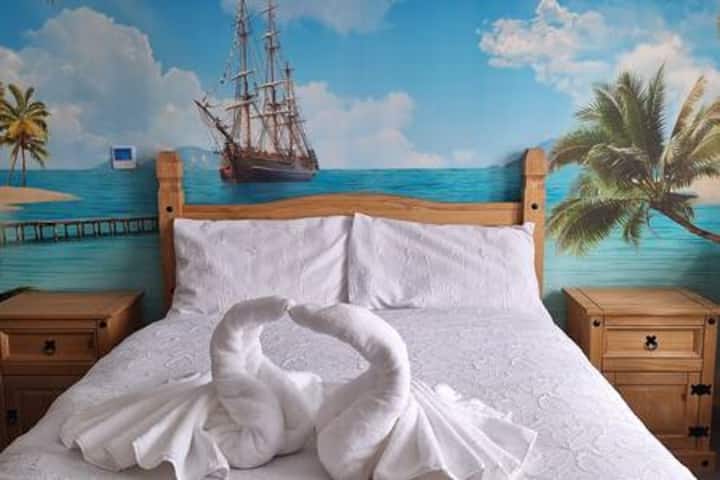 Sunny Adventure At Sunny Waves - Northampton