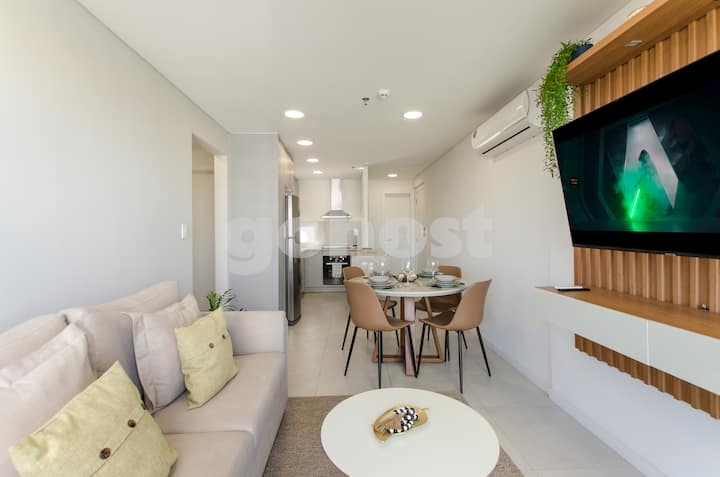 New-exclusive 2-bedroom Apt. In Molas López Area. - 亞松森