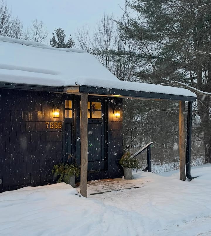 Unique Cabin With Hot Tub|fireplace|trail Access - State of New York