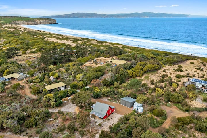 Little Secret—charming Clifton Beach Sanctuary - Hobart