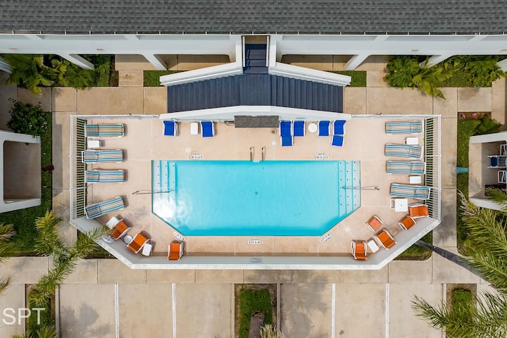 Stylish Design * Pool * Near Beach * Bbq Grill - Suite B, TX
