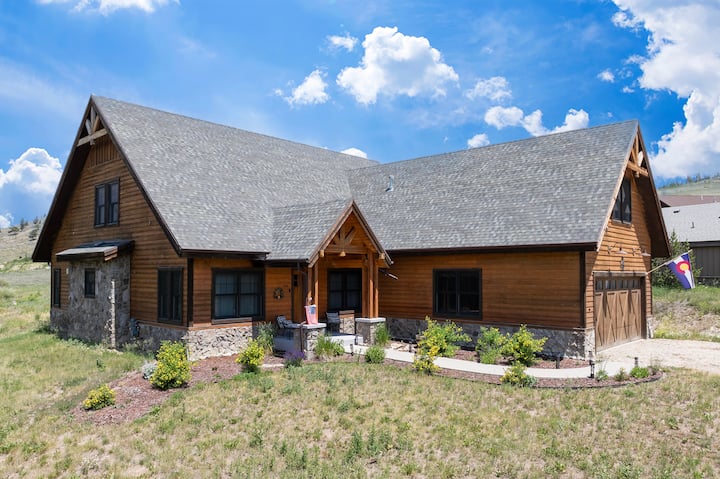 206 Juniper 6 Bedroom Game Room Patio With Views! - Granby, CO