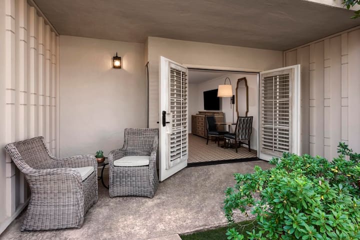 Relaxing Retreat Perfect Couple | Outdoor Pool - Poway, CA