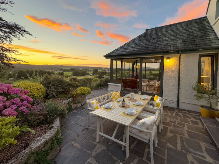 Pembroke Cottage - With Off-street Parking - Cartmel