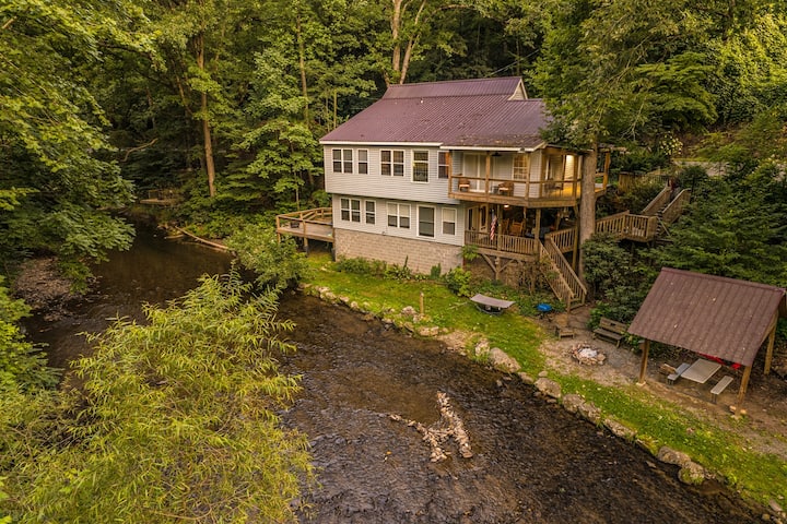 Alarka Creek Oasis | Creekside Cabin, Sleeps 7 - Bryson City, NC