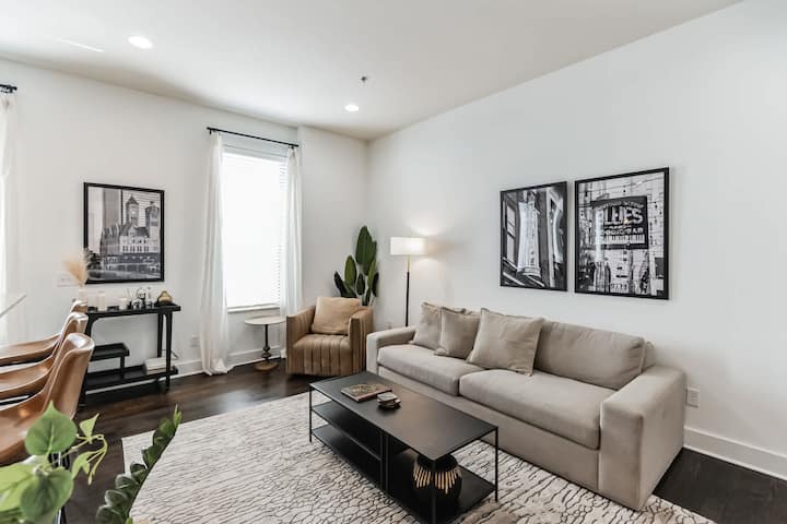 1bd For 3 Loft Centrally Located In West End - Nashville, TN