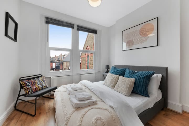 Two Bedroom Apartment Muswell Hill | Second Floor - London