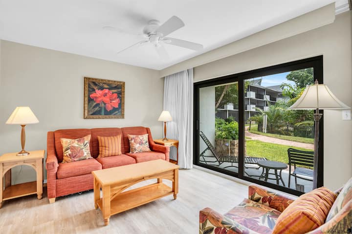 I-151 - First Floor With Resort View & Sleeps 4 - Naples, FL