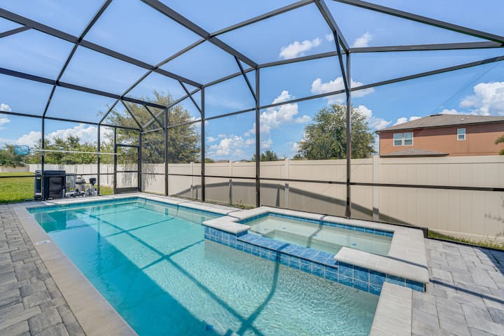 Relax, Play, Swim: Luxe Haines City Home W/ Lanai! - Lake Eva, FL