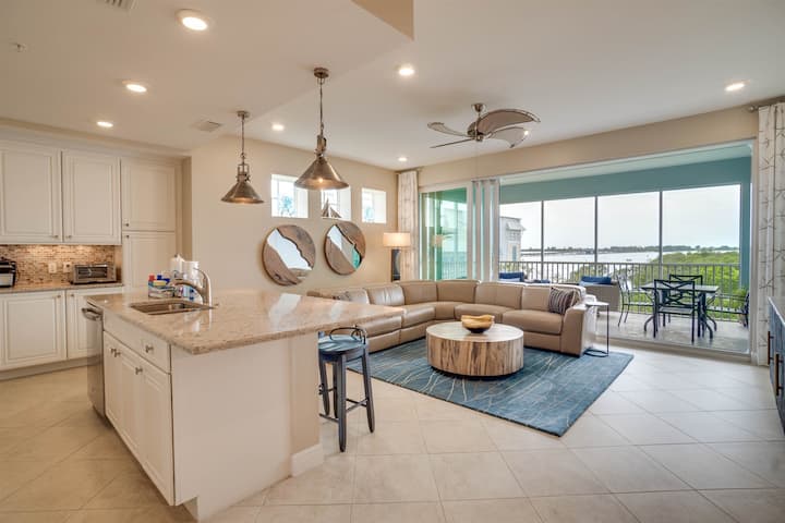 Paradise On The Bay By Coastal Chic Vacations - Anna Maria Island, FL