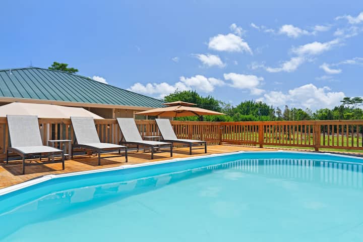 Gorgeous Gated Retreat W Pool Deck Firepit, 1 Acre - Hawaii