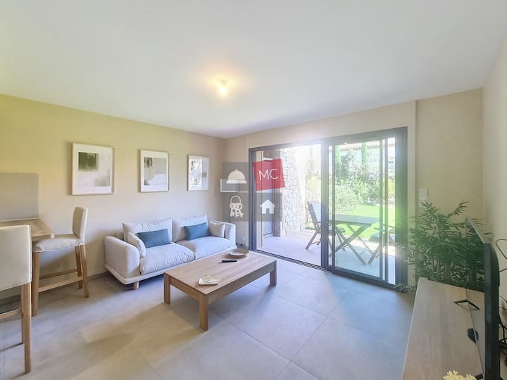 Magnifique 2 Pieces Golf De Beauvallon - Grimaud