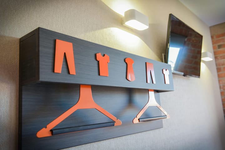 Lower Level Twin For Solid Zzz’s - 맨체스터