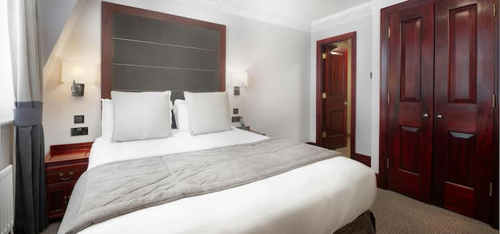 Close To Shopping & Madame Tussauds - Bloomsbury