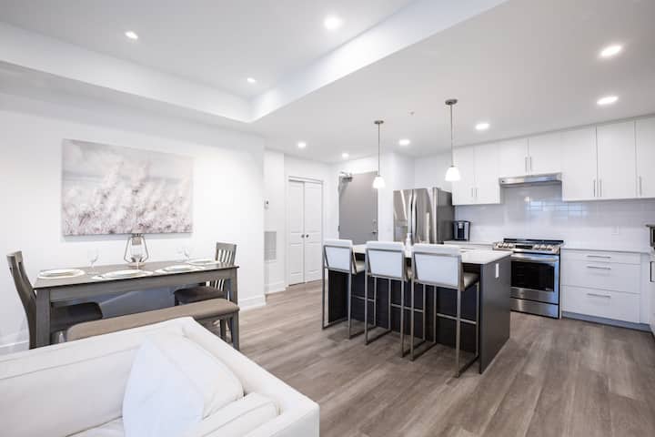 Lakefront Condo In Fenelon Falls| Bbq, Wi-fi - Kawartha Lakes