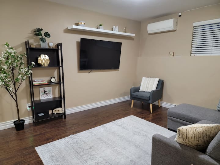 Cozy Basement In The City - Moncton
