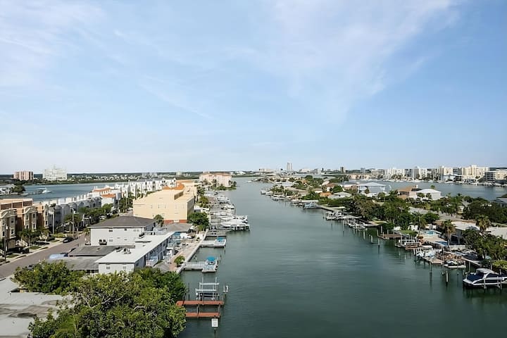 4 Cozy Rooms Ideal For Beach Fun With Rooftop Pool - Clearwater, FL