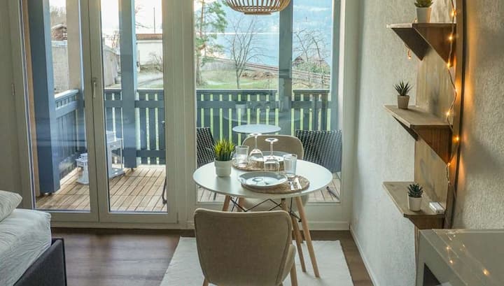 Surfers Studio With Pool, Near Interlaken - Interlaken