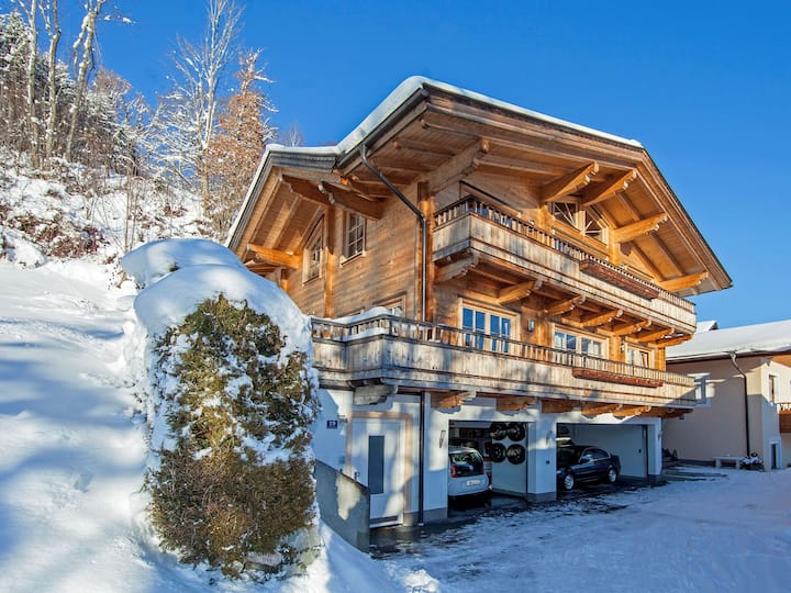 Logement Boisé Avec Hammam Et Grandes Chambres - Kirchberg