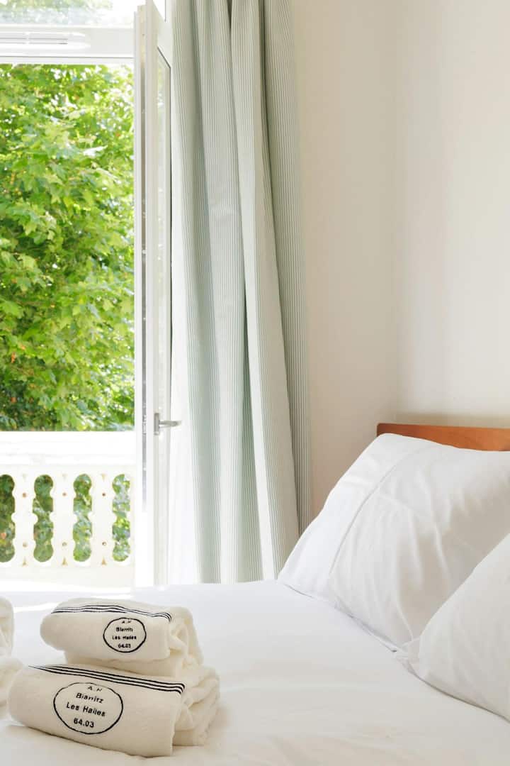 Alfred Hotels - Les Halles - Double Room - Biarritz