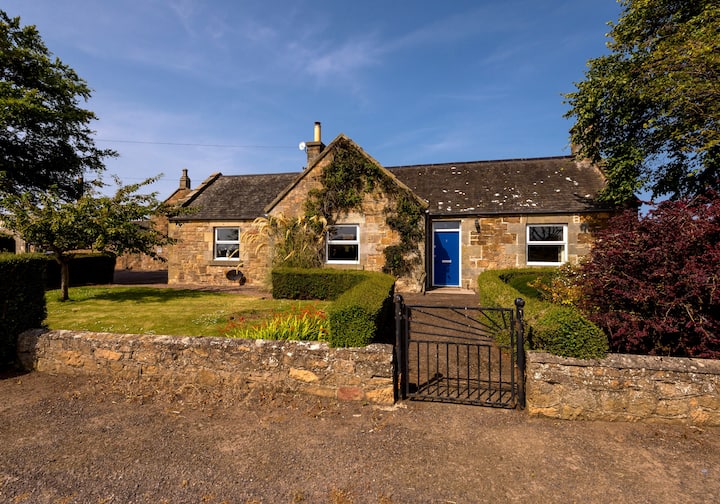 Grieves Cottage. - North Berwick