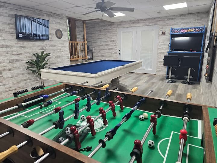 Mountaineer Goldandblue Retreat - Morgantown, WV