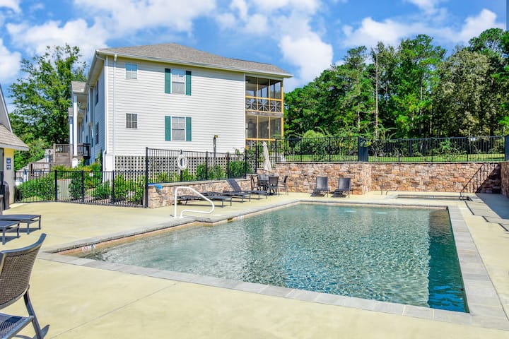 The 19th Hole- Sleeps 6 - Lake Martin, AL