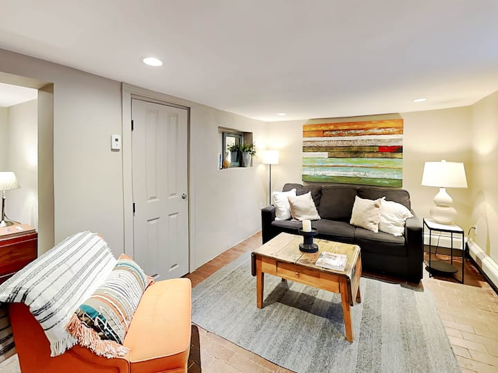 Casa En Canyon | Fantastic Walkable Location - Santa Fe, NM