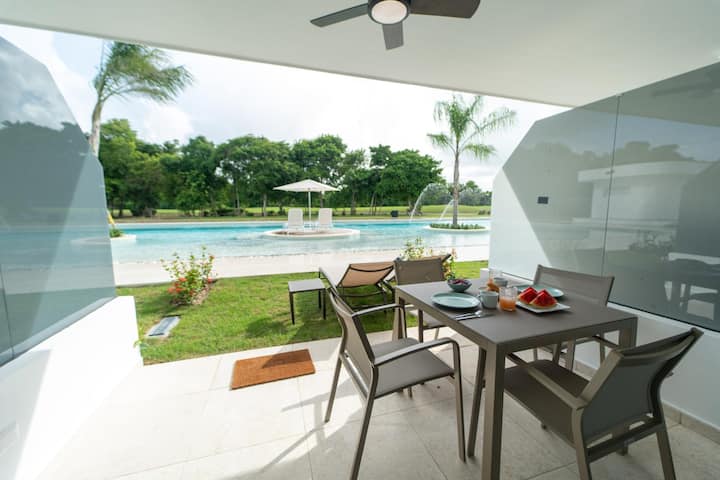 Aqua Family Swim Out Suite - Pool @ Cana Rock Star - Punta Cana