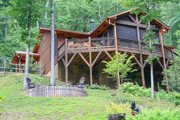 The Treehouse - Murphy, NC