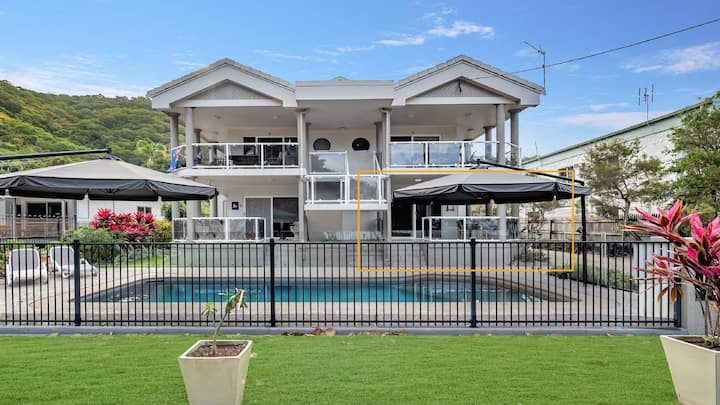 Seaside Sanctuary - Magnetic Island