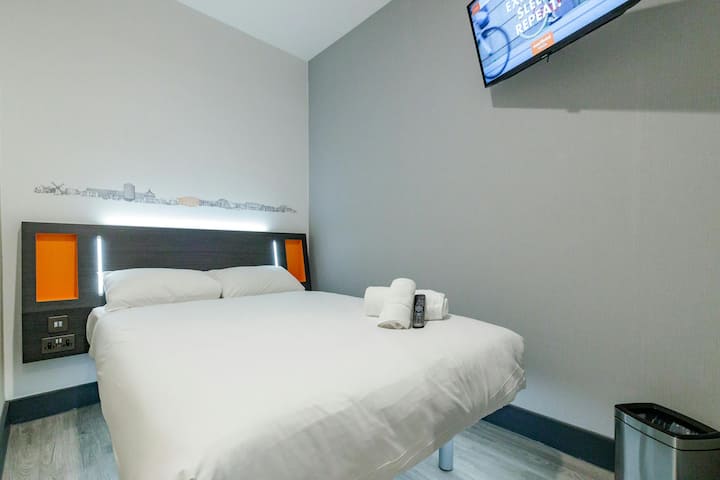 Windowless Room For Uninterrupted Zzz’s - Milton Keynes